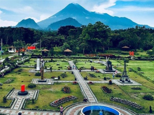Keliling Dunia di Merapi Park Yogyakarta - Travelapak